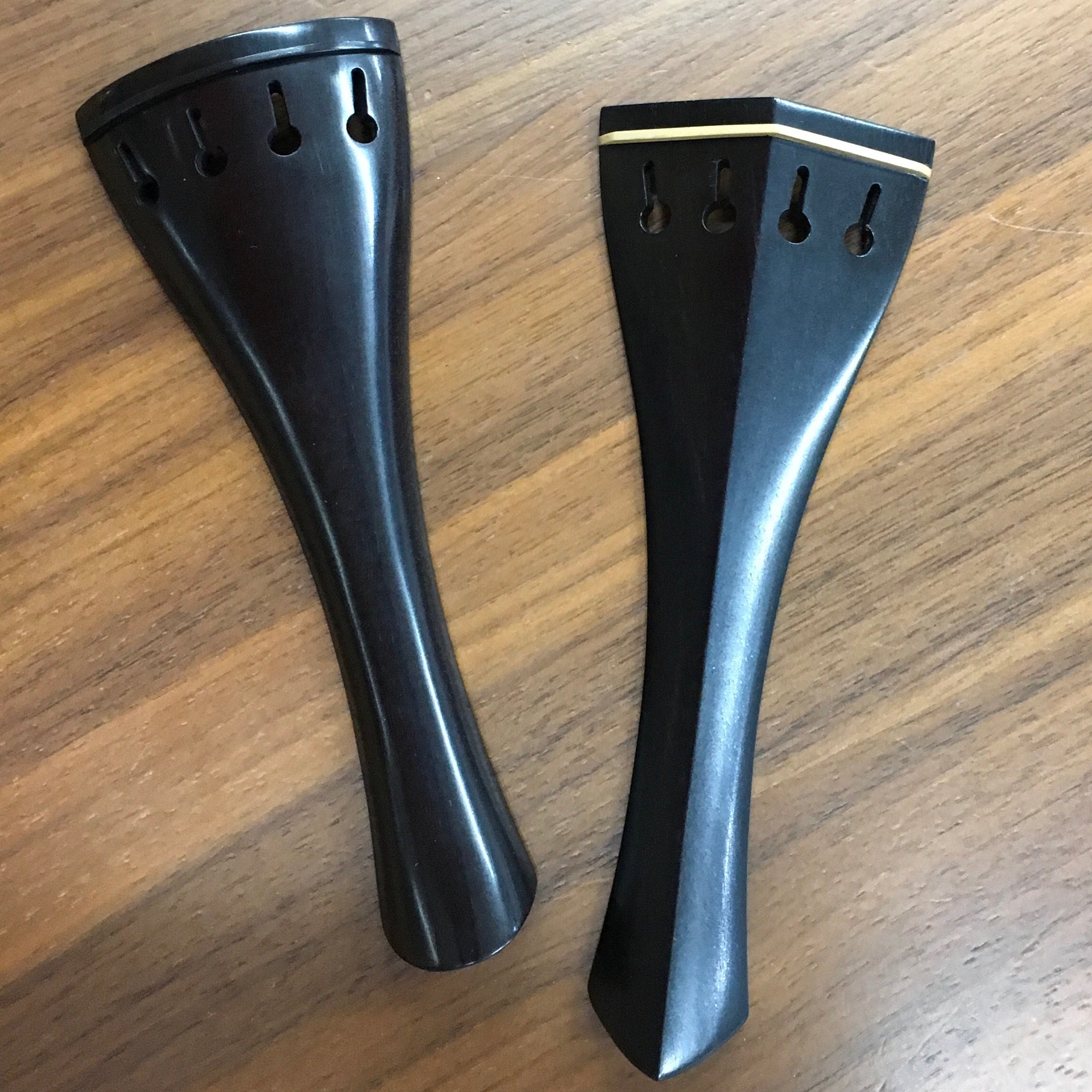 Viola Tailpiece Ebony | l'atelier by apc